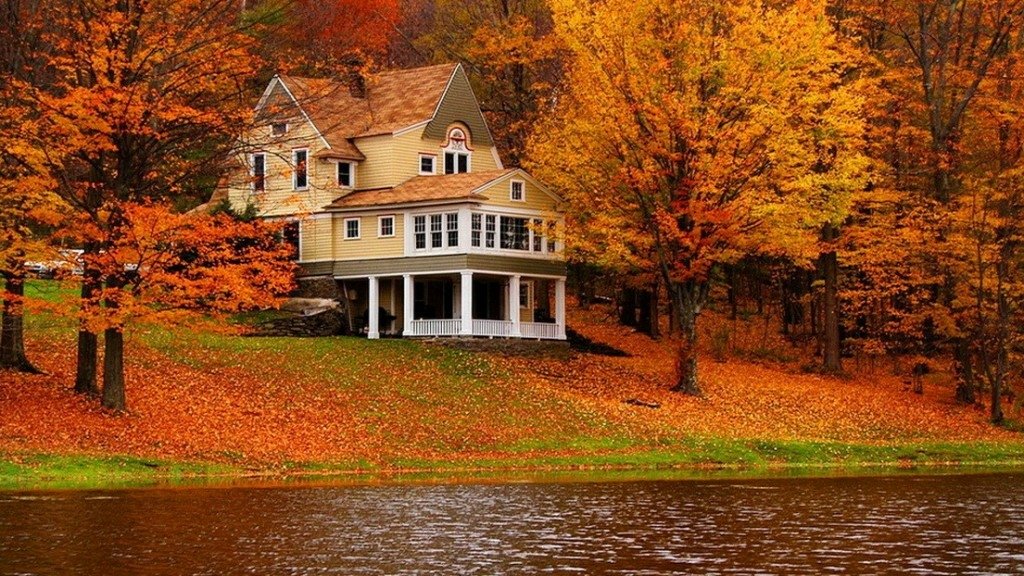 Charming Fall Retreat by the Lake