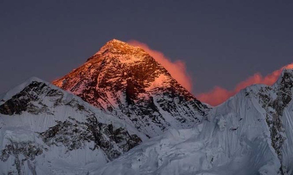 Highest point in the world Mount Everest Image - ID: 11386 - Image Abyss