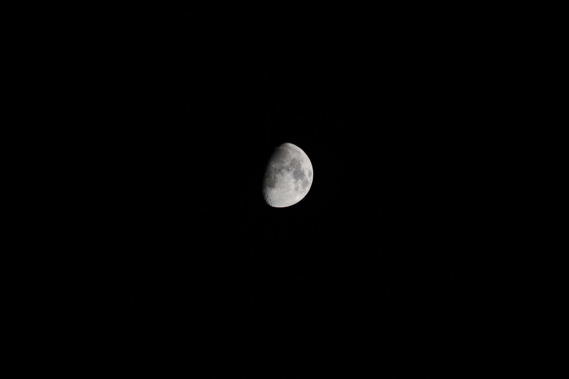 Moon Image - ID: 161750 - Image Abyss