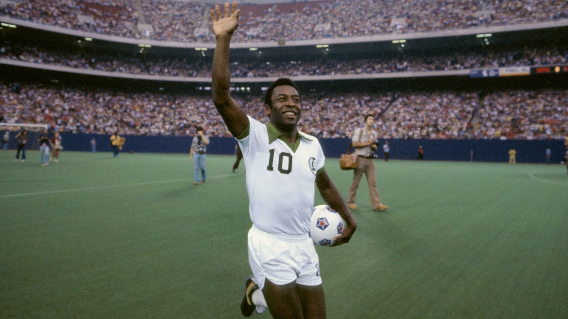 Pelé's Soccer - Desktop Wallpapers, Phone Wallpaper, PFP, Gifs, and More!
