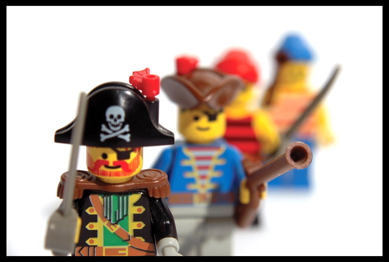LEGO Pirate Minifigs — Buccaneer Crew