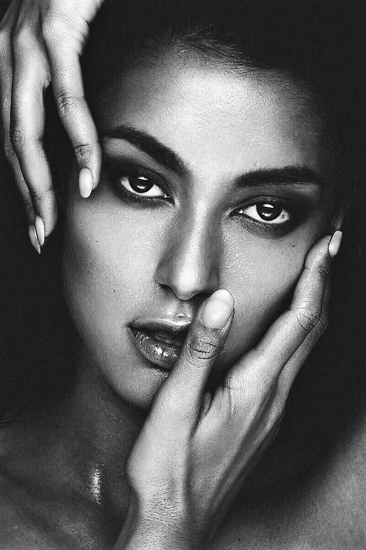 Download Woman Model Image