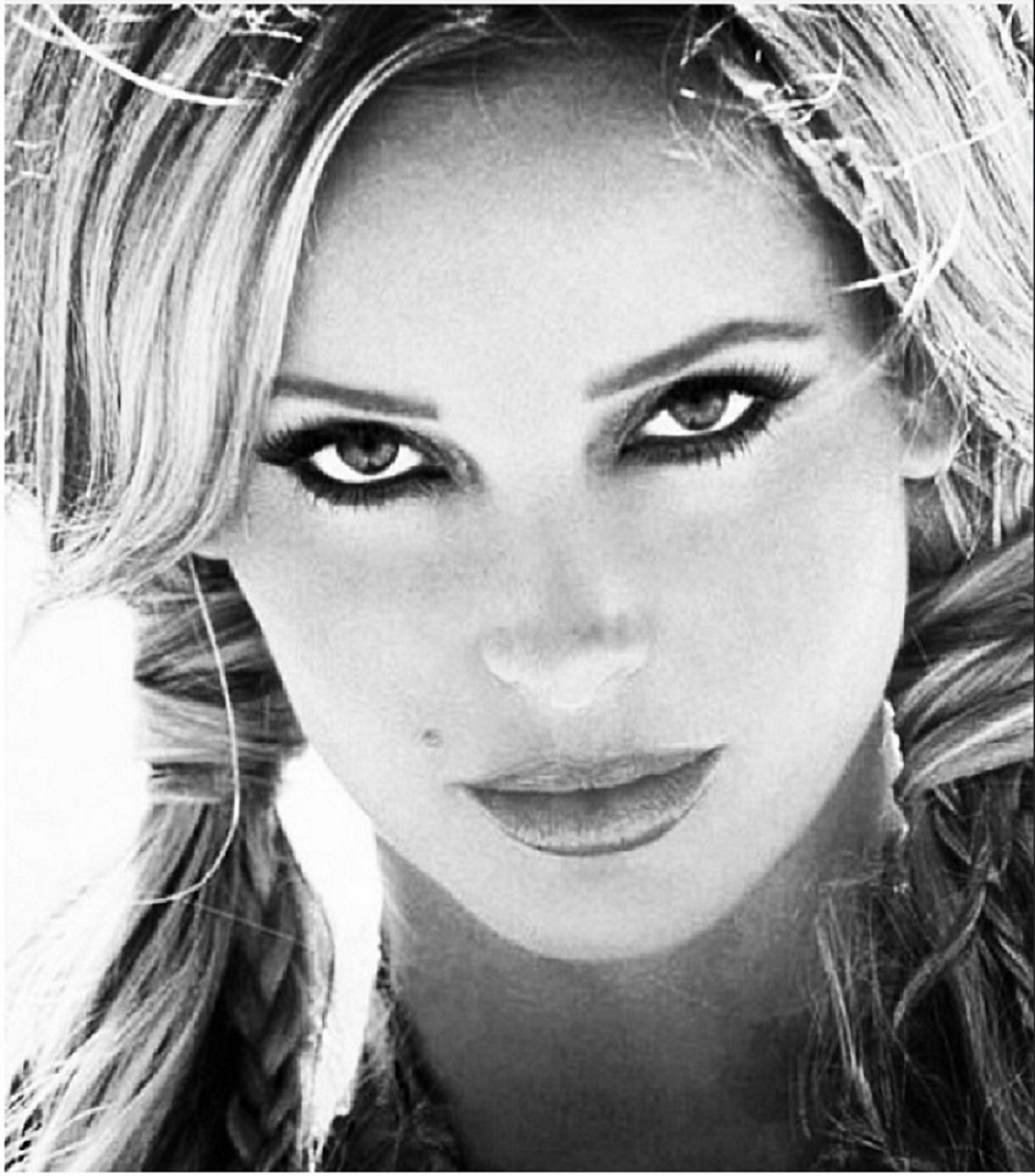 Monica Hansen Picture - Image Abyss