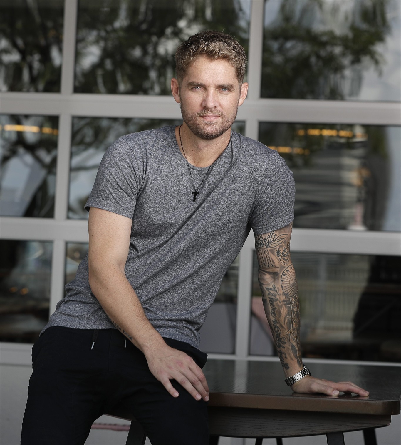 Brett Young Picture - Image Abyss