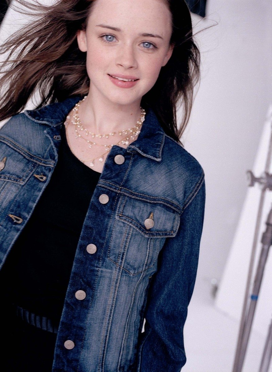 Alexis Bledel - Desktop Wallpapers, Phone Wallpaper, PFP, Gifs, and More!