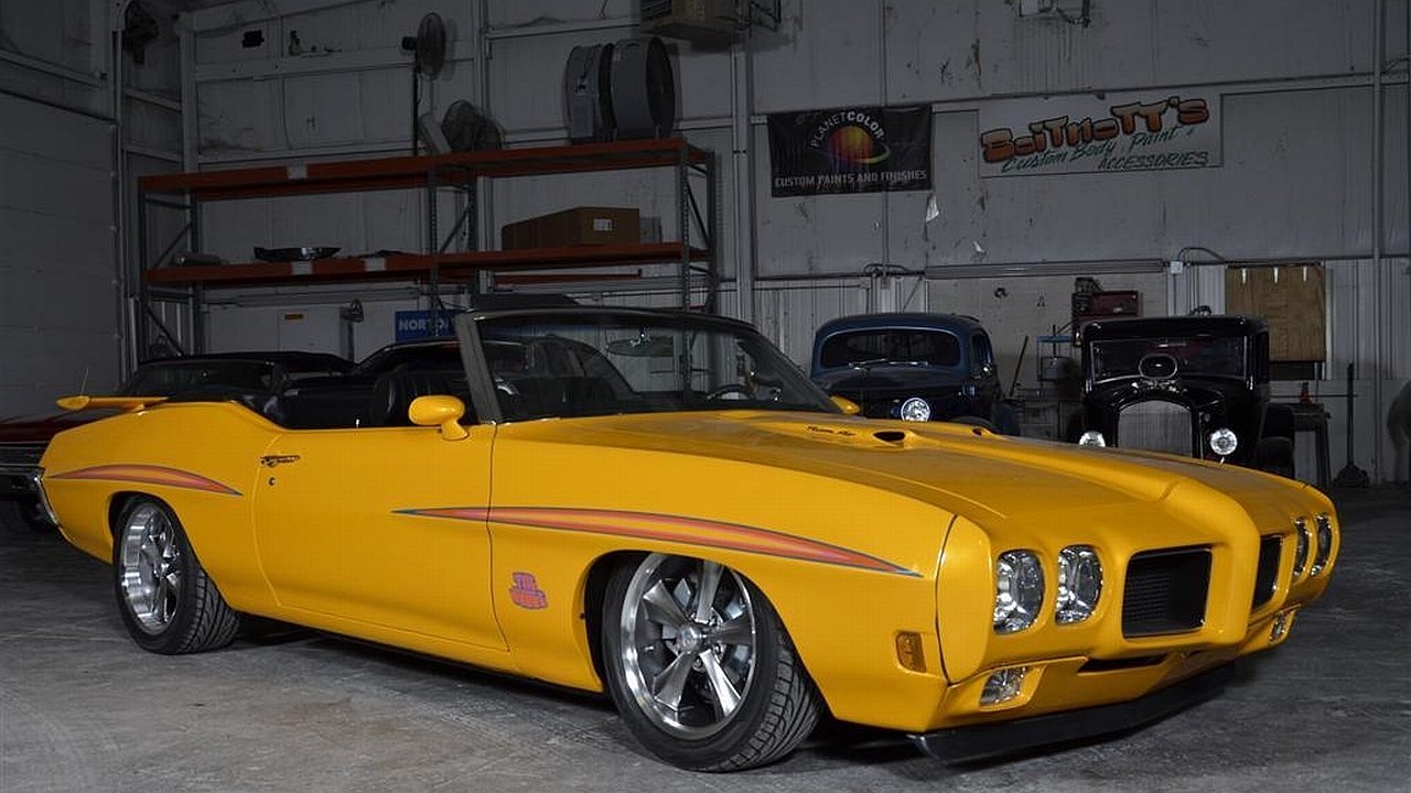 Download Vehicle Pontiac Image