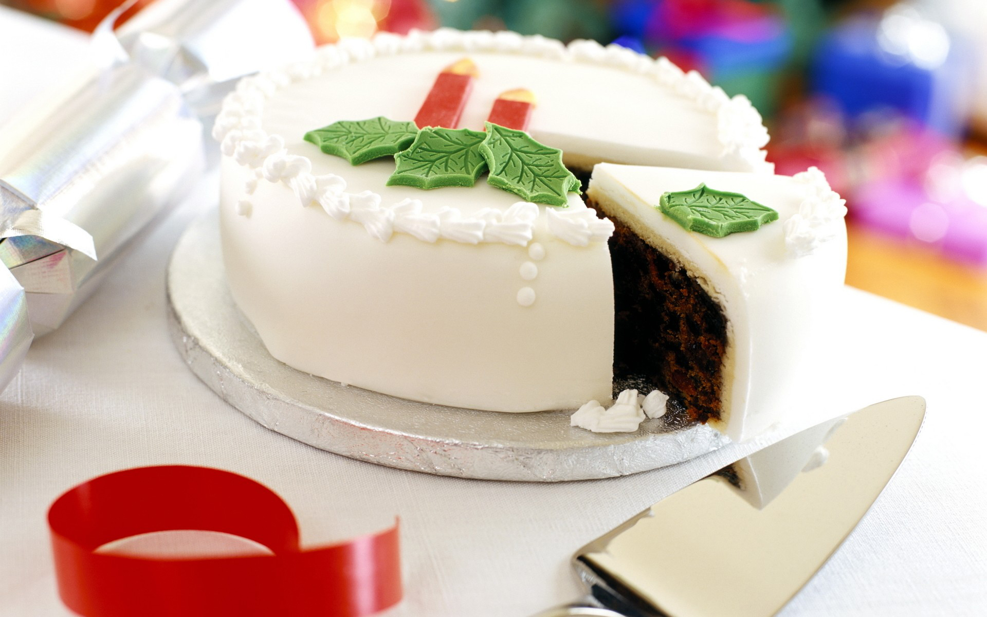 Delicious Holiday Cake Delight