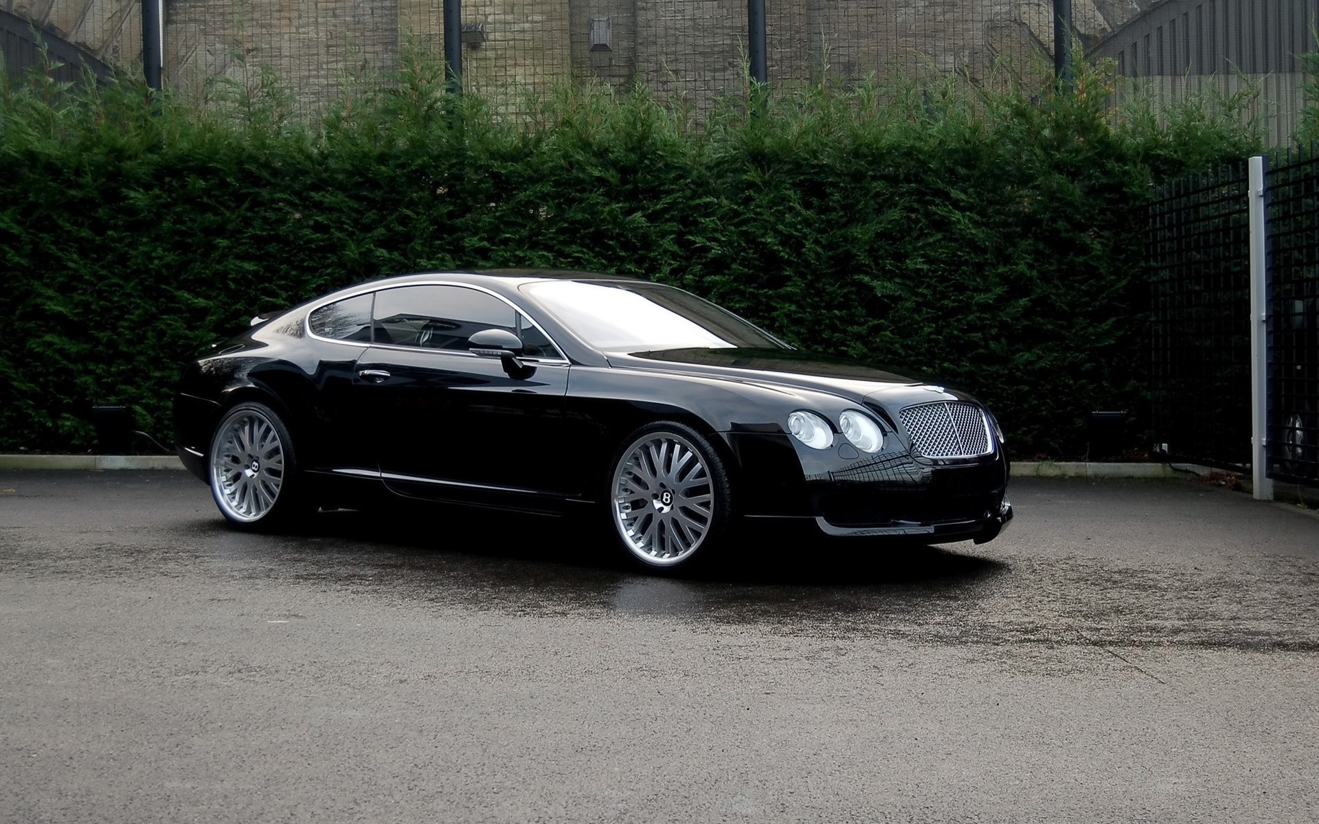 Download Vehicle Bentley Image