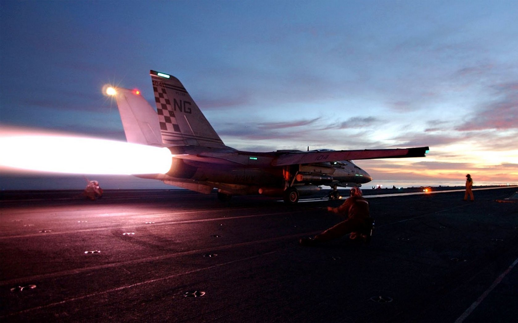 Jet Fighter - Desktop Wallpapers, Phone Wallpaper, PFP, Gifs, and More!