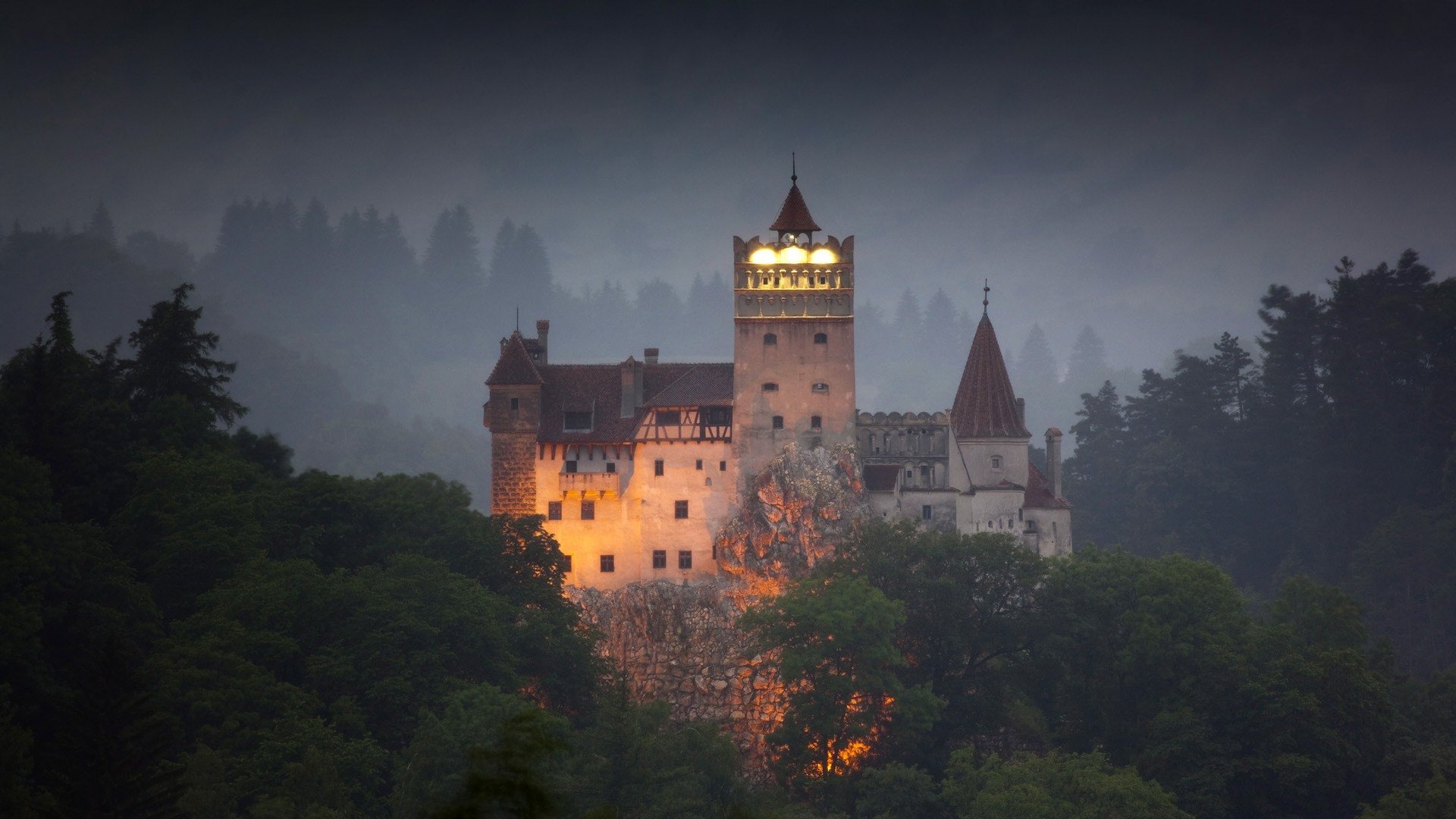 Download Man Made Bran Castle Image