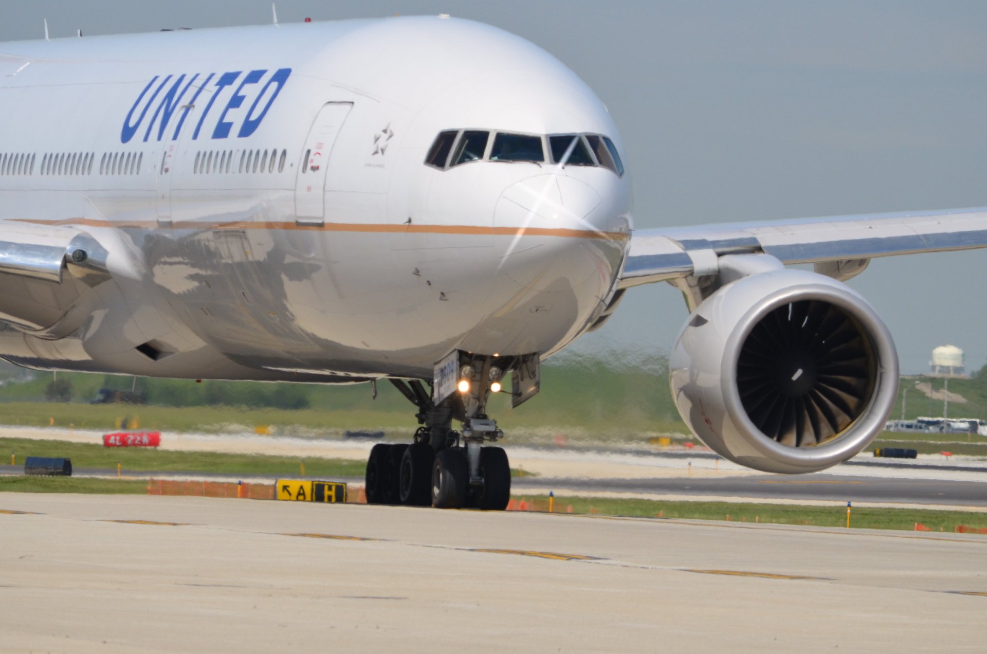 United's 777 Image - ID: 273659 - Image Abyss