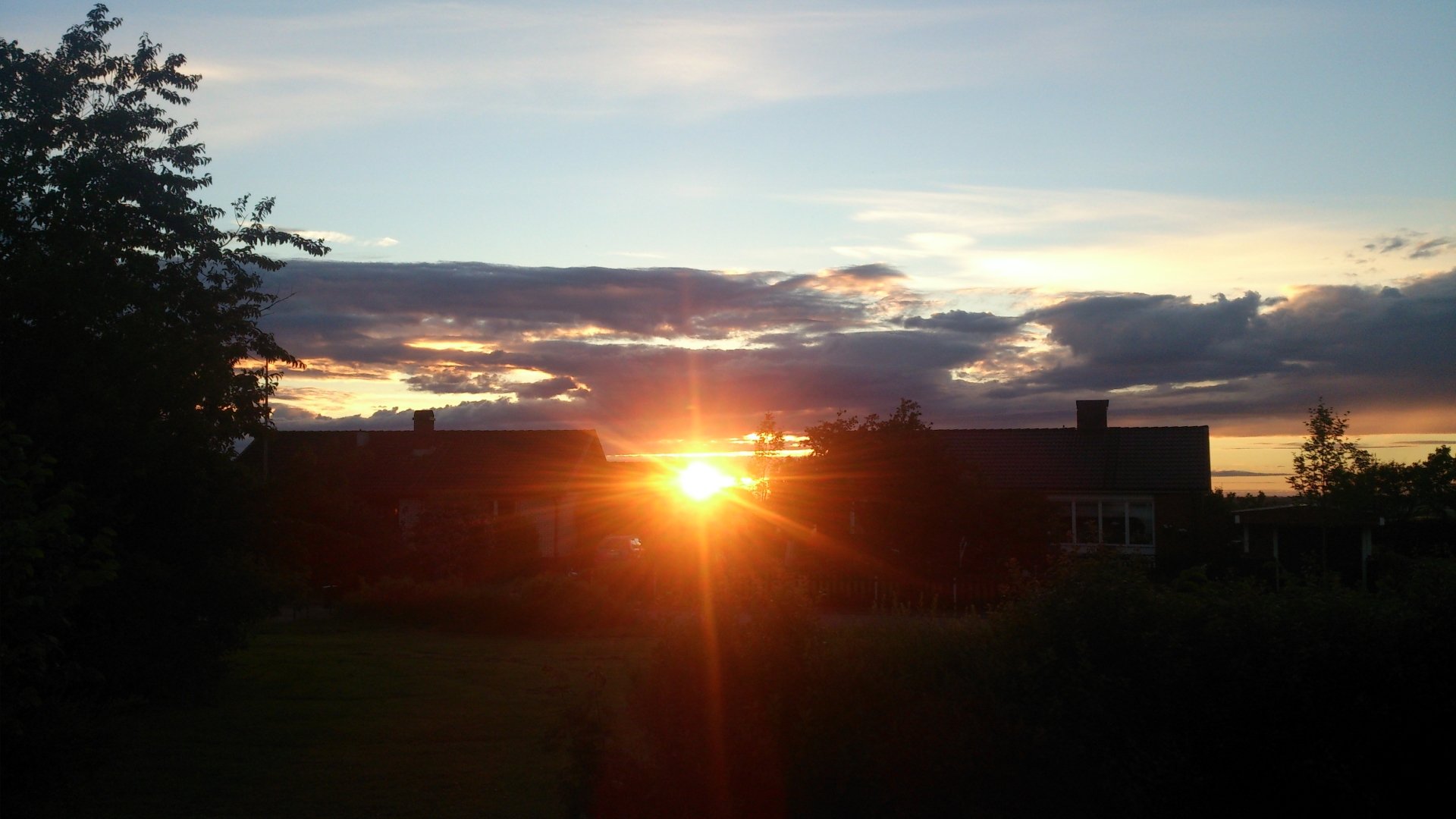 Beautiful Sun by frostfallzed