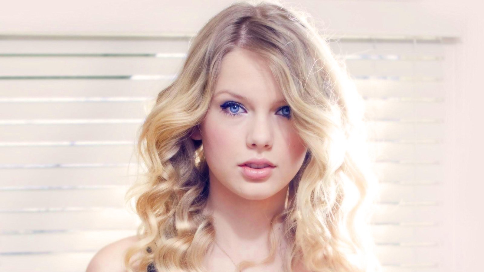 Taylor Swift Image - ID: 277589 - Image Abyss