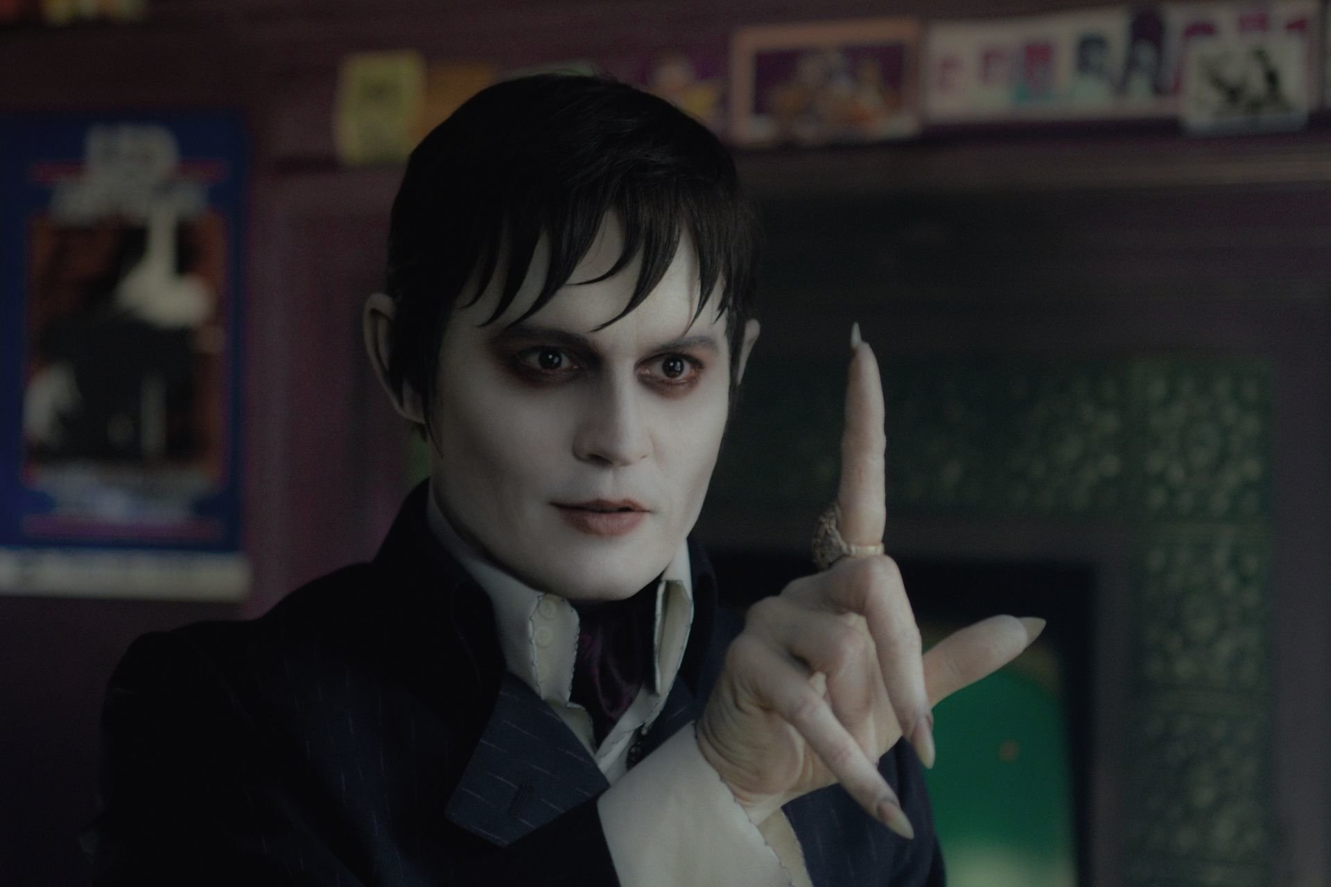 Download Movie Dark Shadows Image