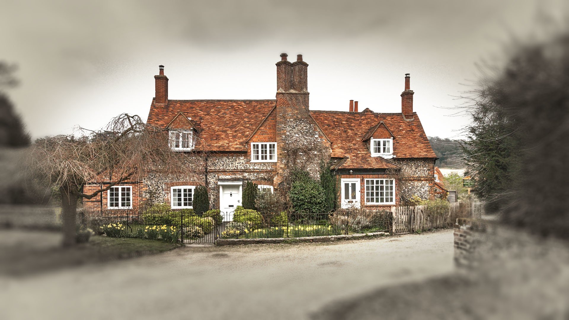 Download Man Made House Image