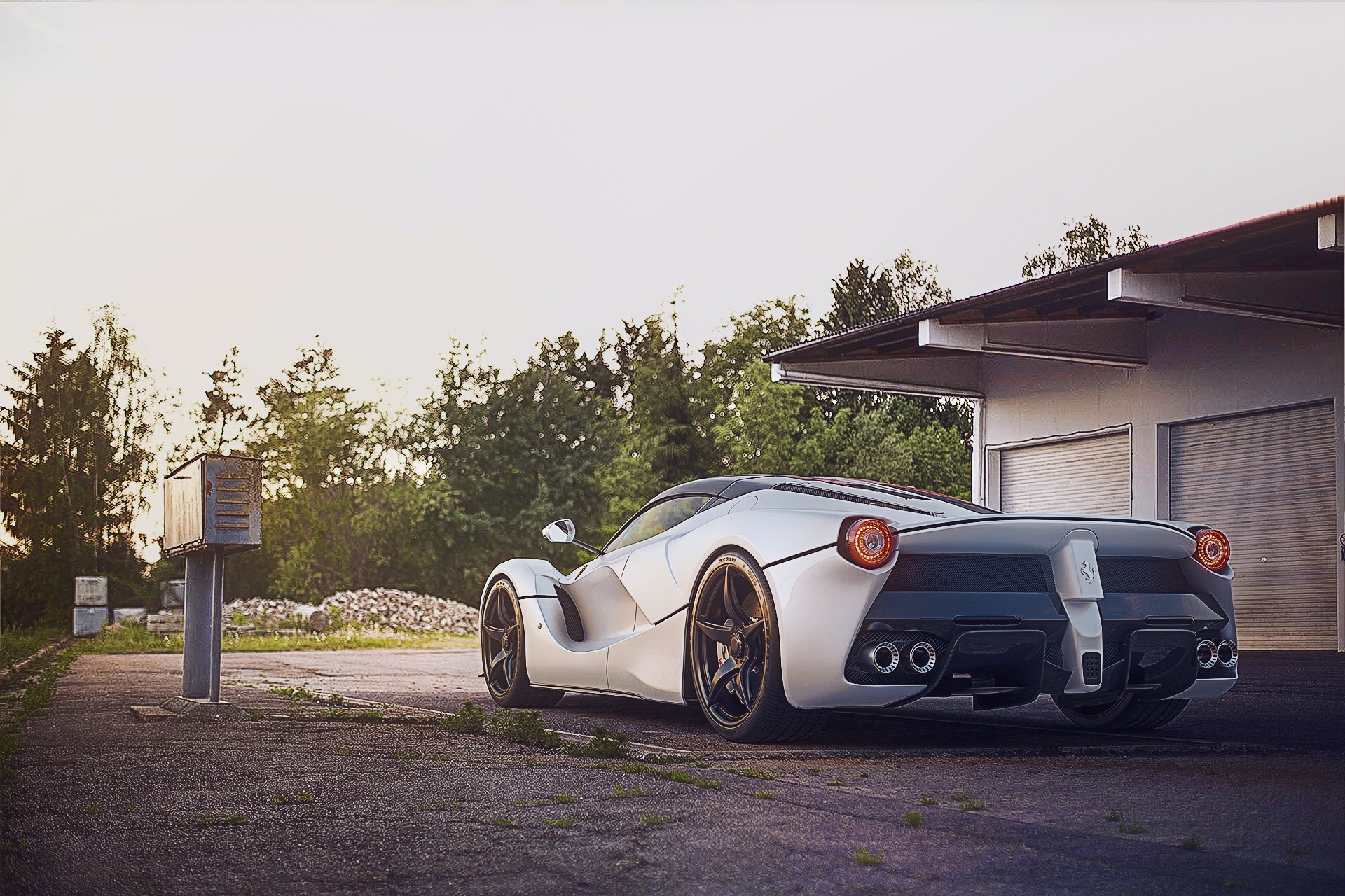 Download Ferrari Vehicle Ferrari LaFerrari Image