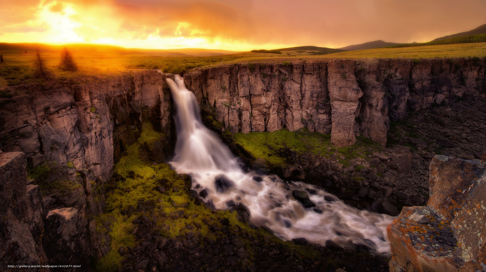 Stunning HDR Waterfall Photography at Dusk