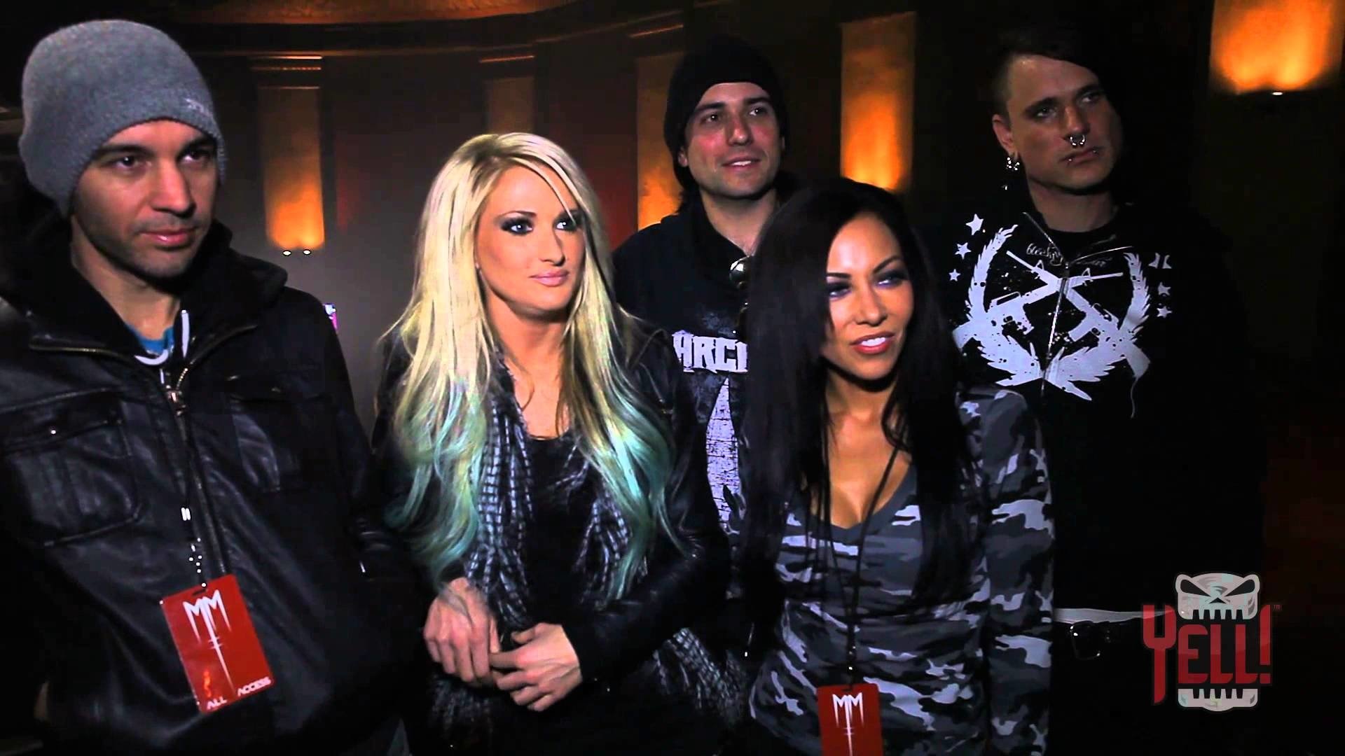 Butcher Babies - Desktop Wallpapers, Phone Wallpaper, PFP, Gifs, and More!