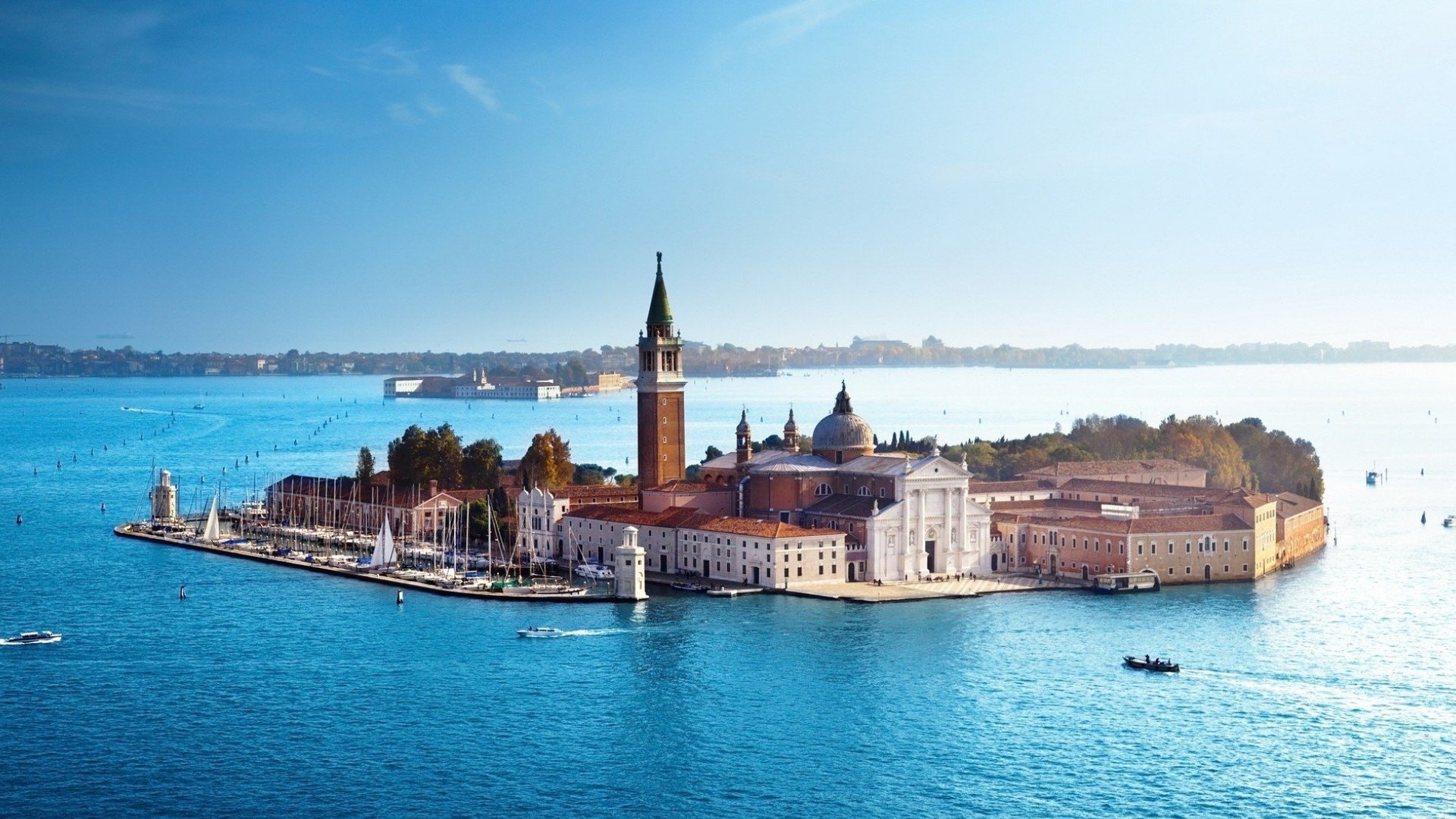 Exploring the Stunning Man-Made Beauty of Venice, Italy