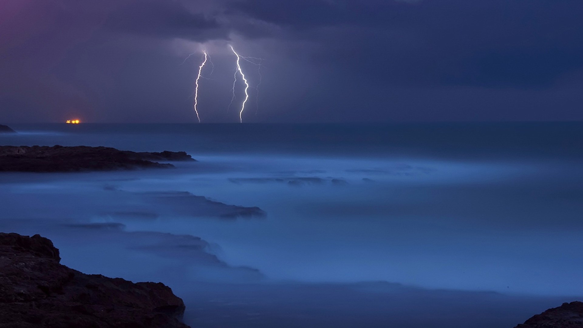 Electric Skies: Capturing Lightning Over the Ocean