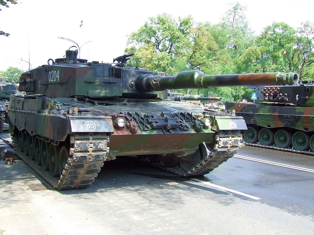 Leopard 2: The Powerful Military Tank