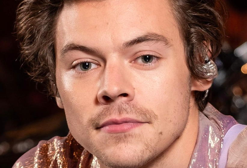 Harry Styles - Desktop Wallpapers, Phone Wallpaper, PFP, Gifs, and More!