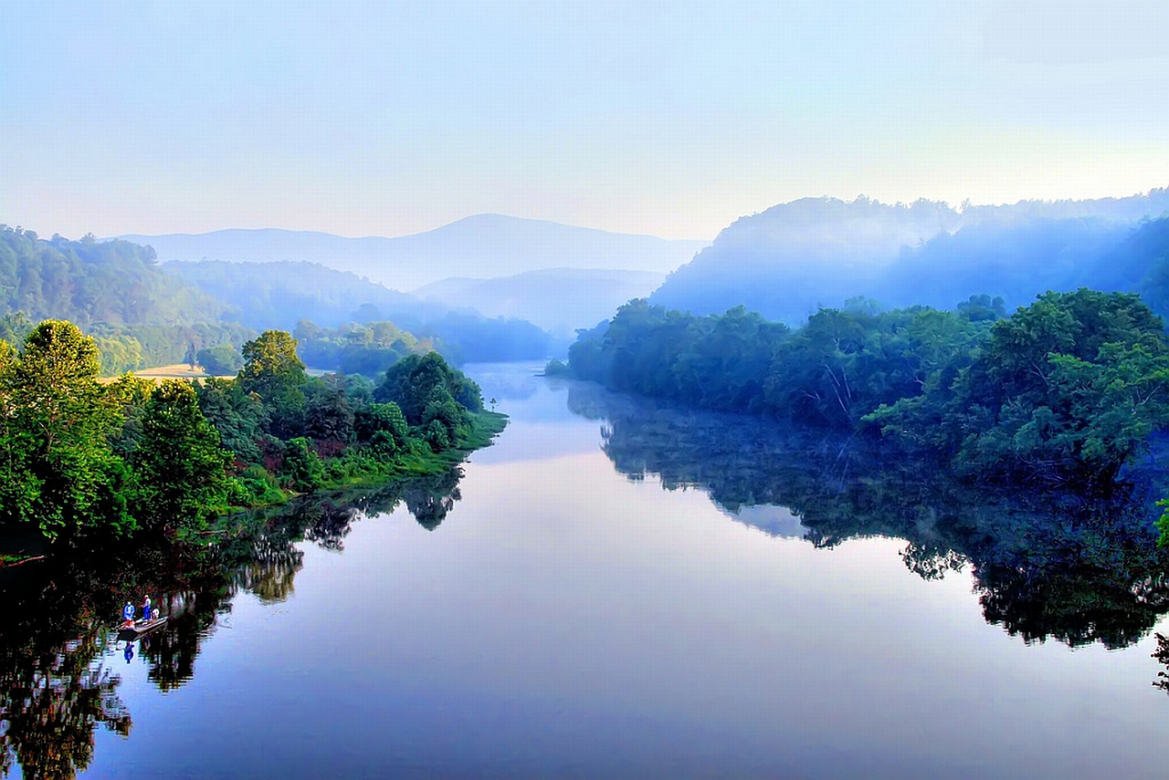 River Picture - Image Abyss