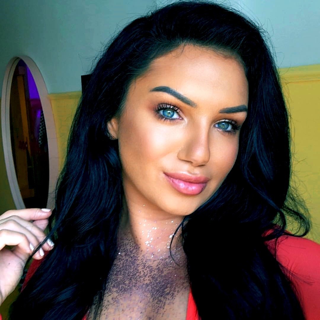 Alexandra Cane - Desktop Wallpapers, Phone Wallpaper, PFP, Gifs, and More!