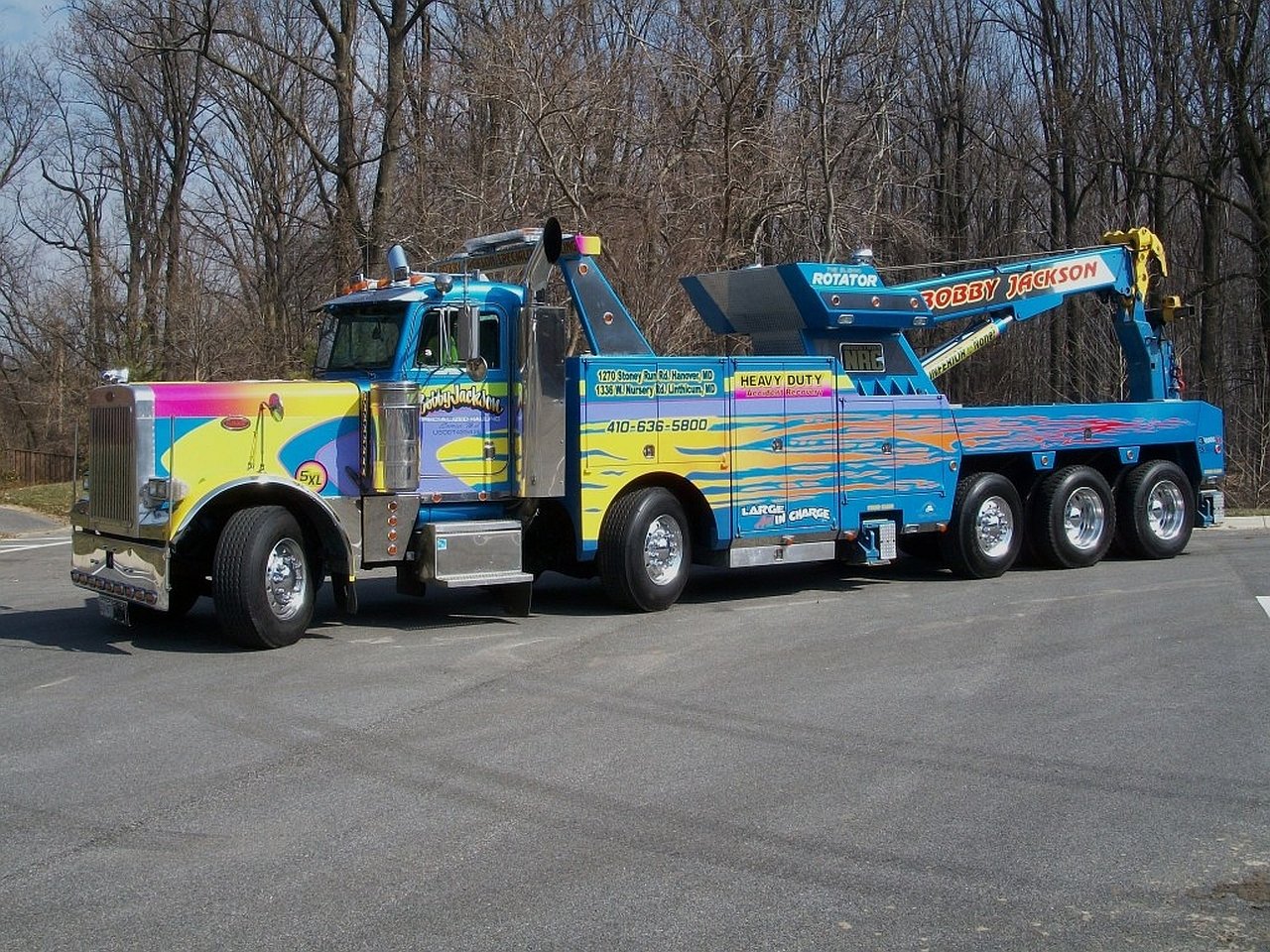Vibrant Tow Truck Ready for Action