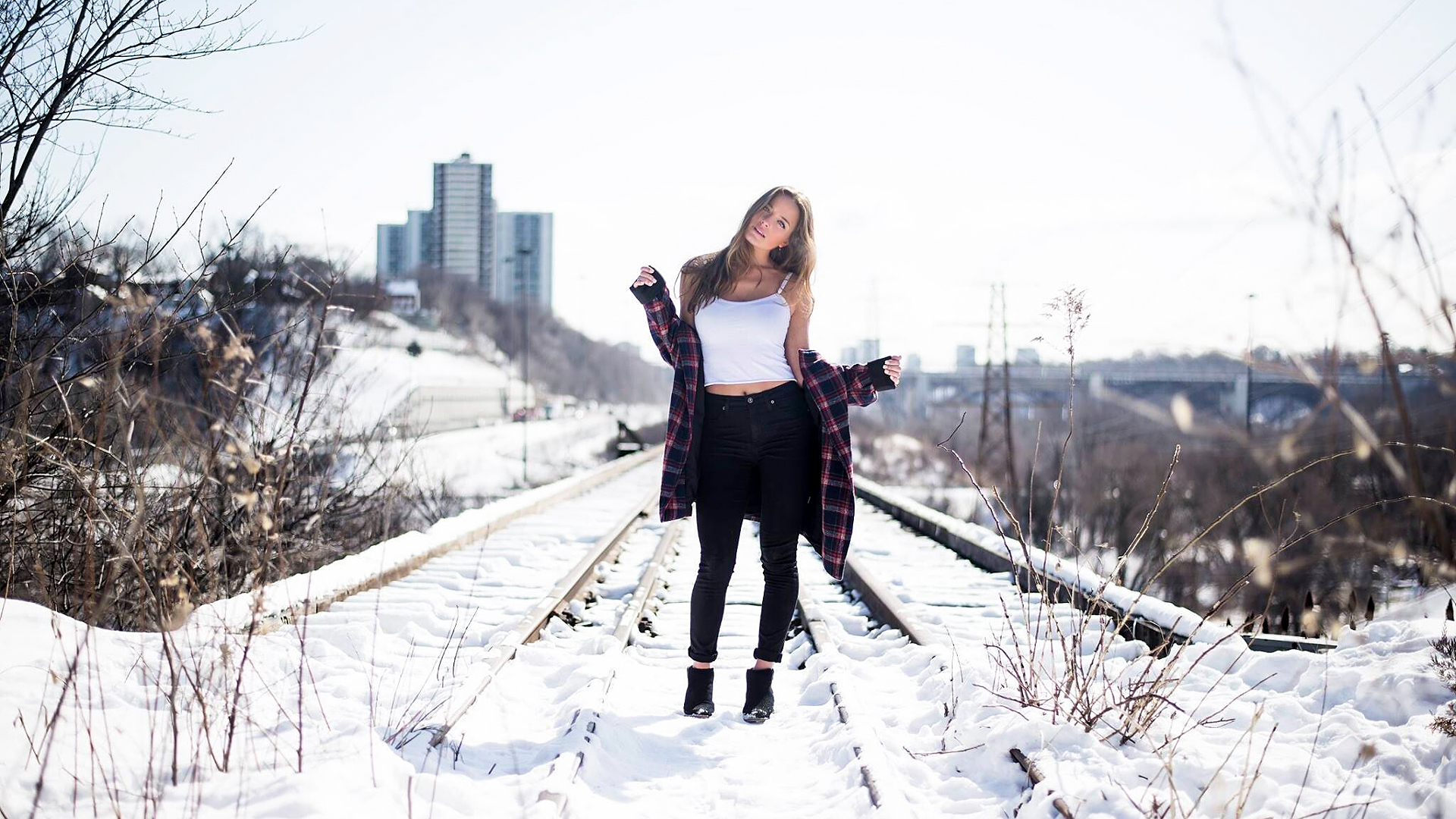 Download Snow Winter Woman Model Image