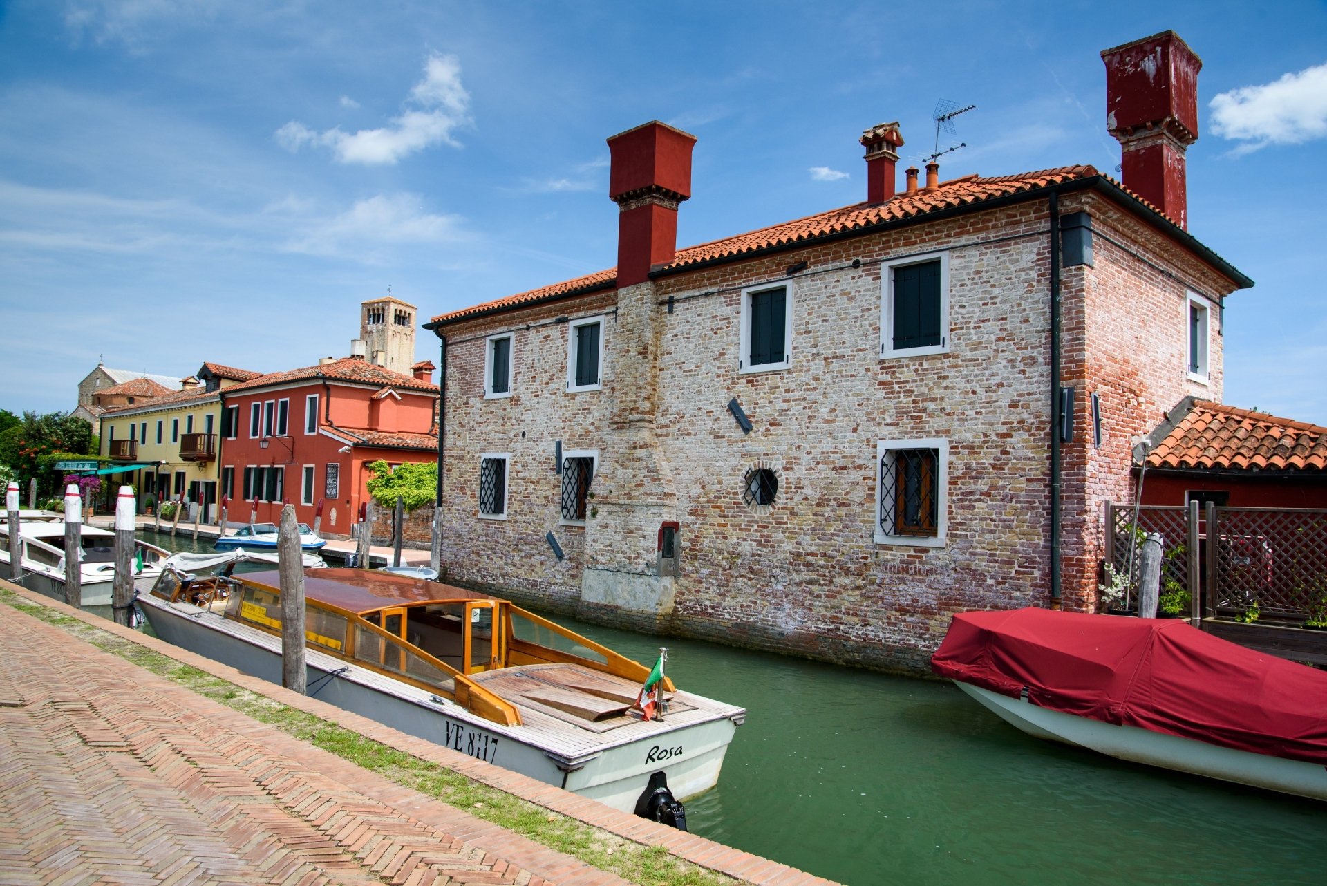 Download Canal Venice Italy House Vehicle Boat Image