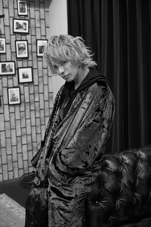 Download Music HYDE Image