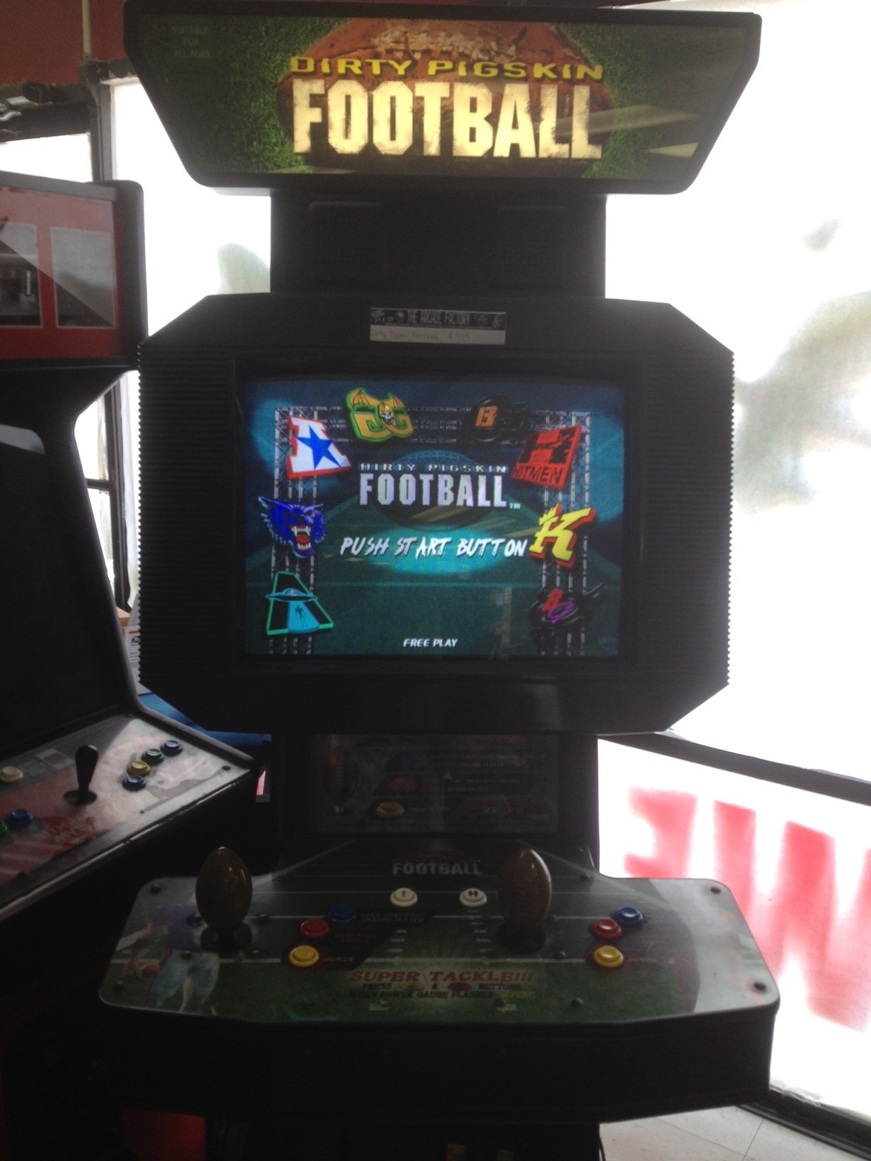 Download Video Game Dirty Pigskin Football Image