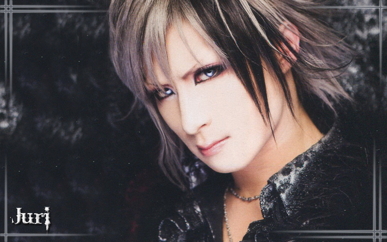 DELUHI Picture - Image Abyss