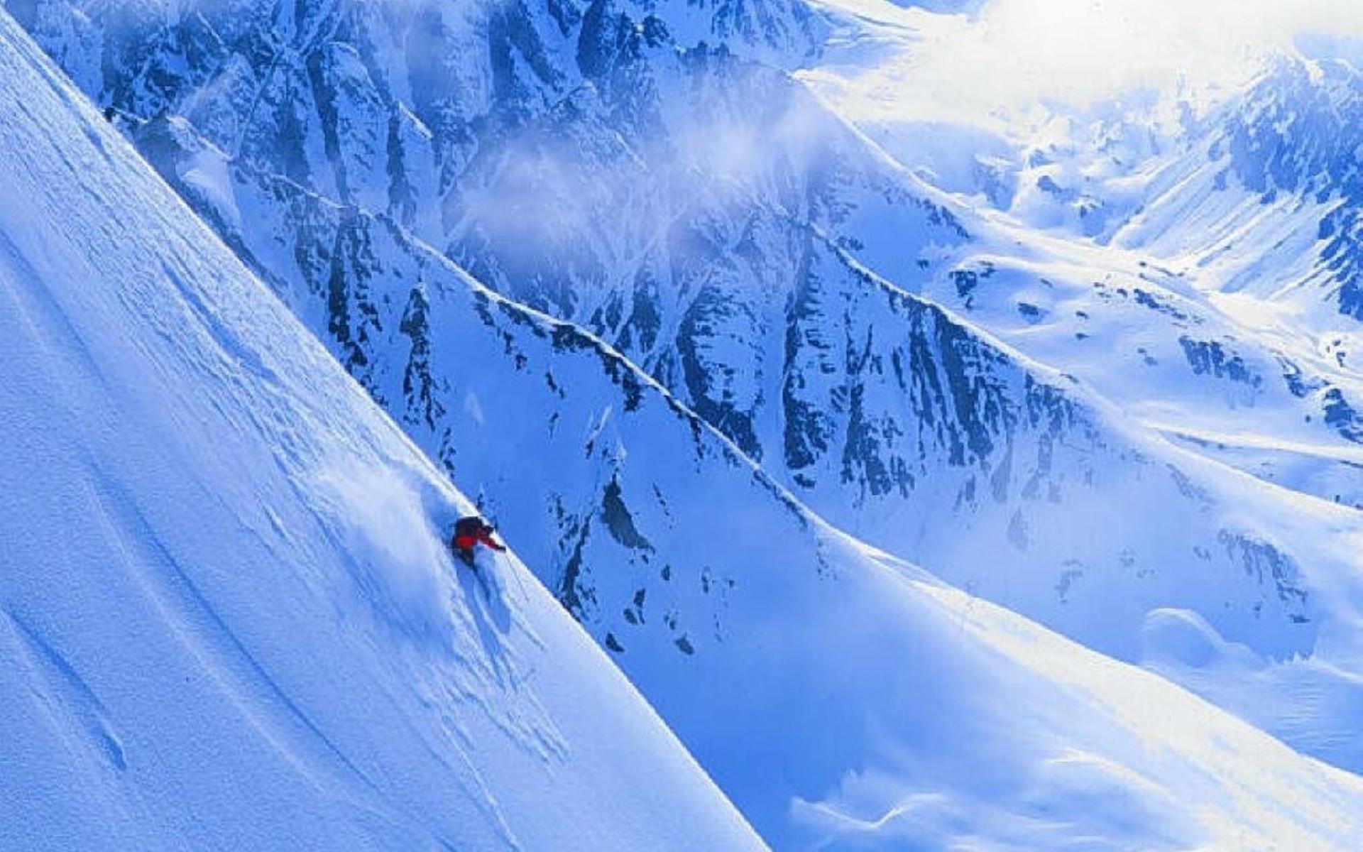 Skiier in the Mountains Image - ID: 43327 - Image Abyss