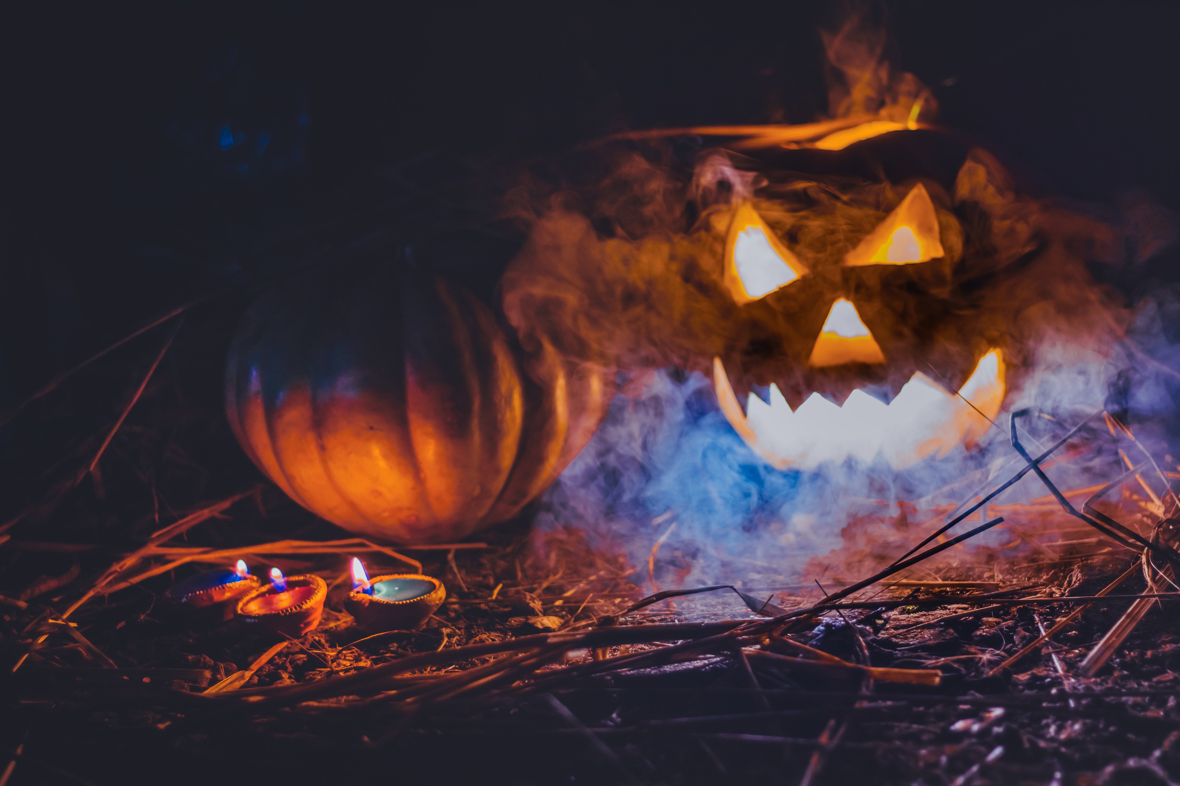 Spooky Pumpkins With Smoke - Image Abyss