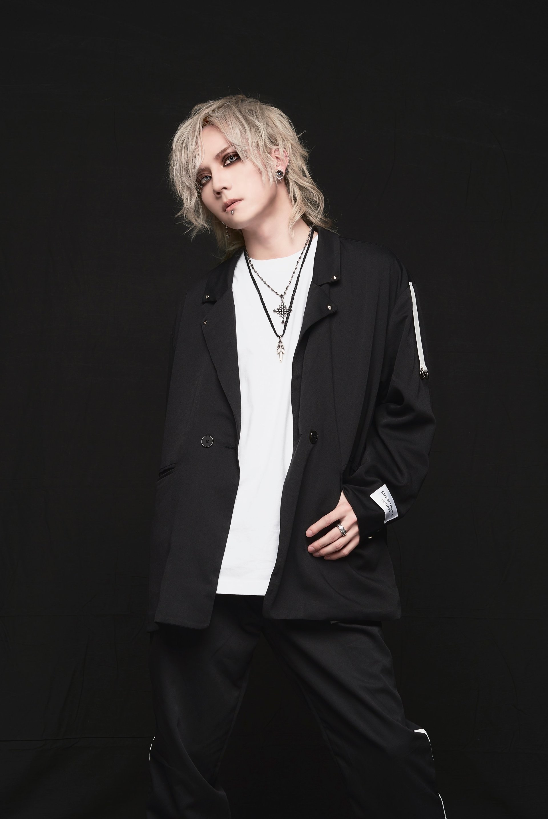 Zyean (JILUKA) - Desktop Wallpapers, Phone Wallpaper, PFP, Gifs, and More!