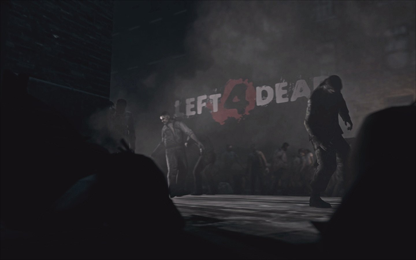 Survive the Horde: Left 4 Dead's Intense Zombie Showdown