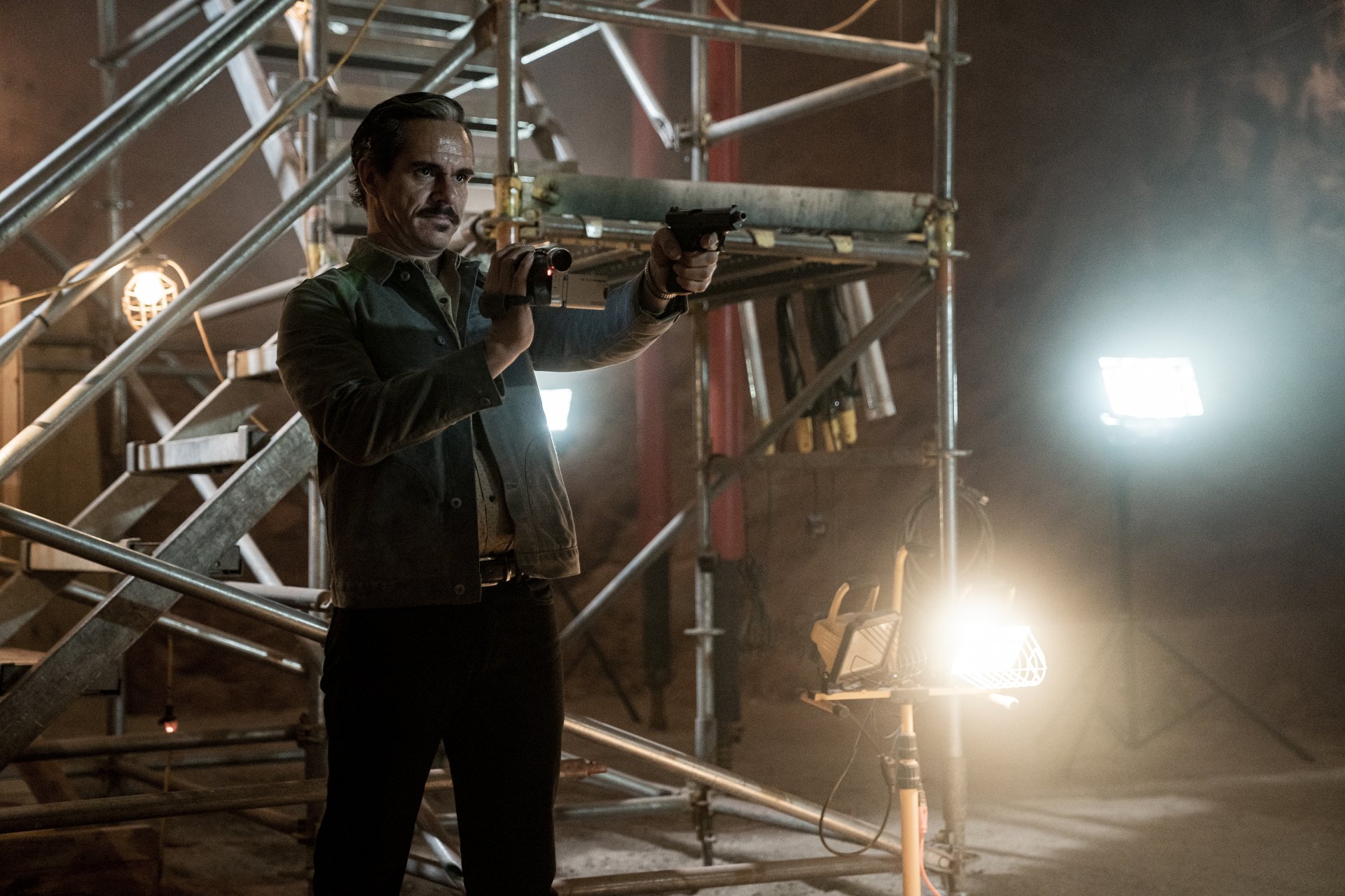 Lalo Salamanca - Desktop Wallpapers, Phone Wallpaper, PFP, Gifs, and More!