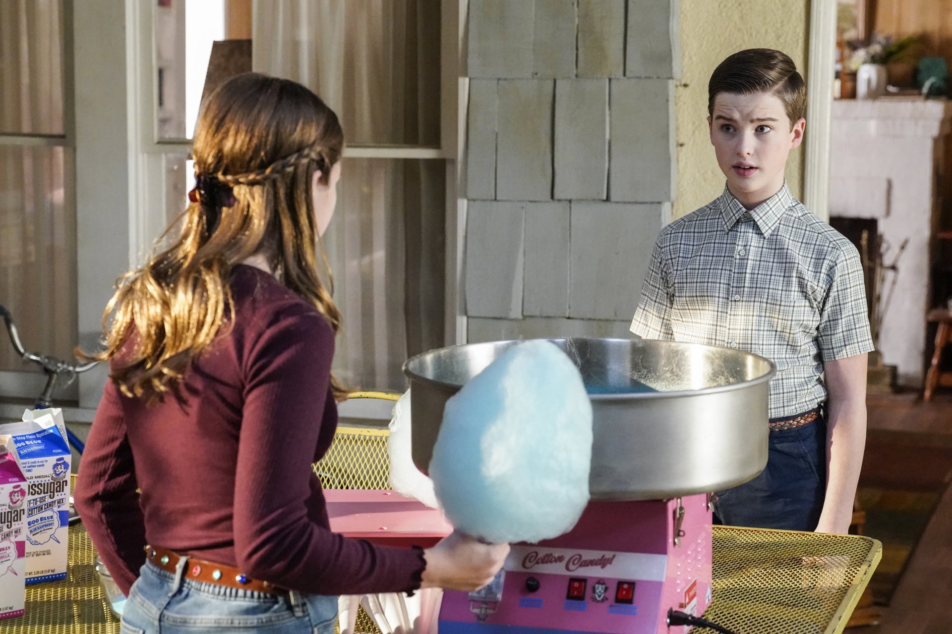 Young Sheldon Pictures and Images: Free HD Downloads [200+]
