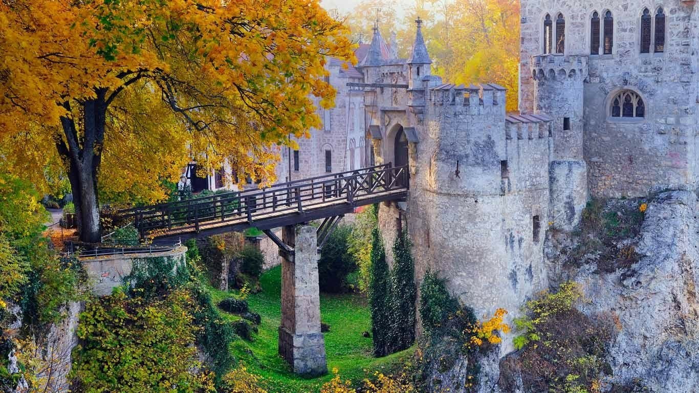 Lichtenstein Castle (Württemberg) - Desktop Wallpapers, Phone Wallpaper ...