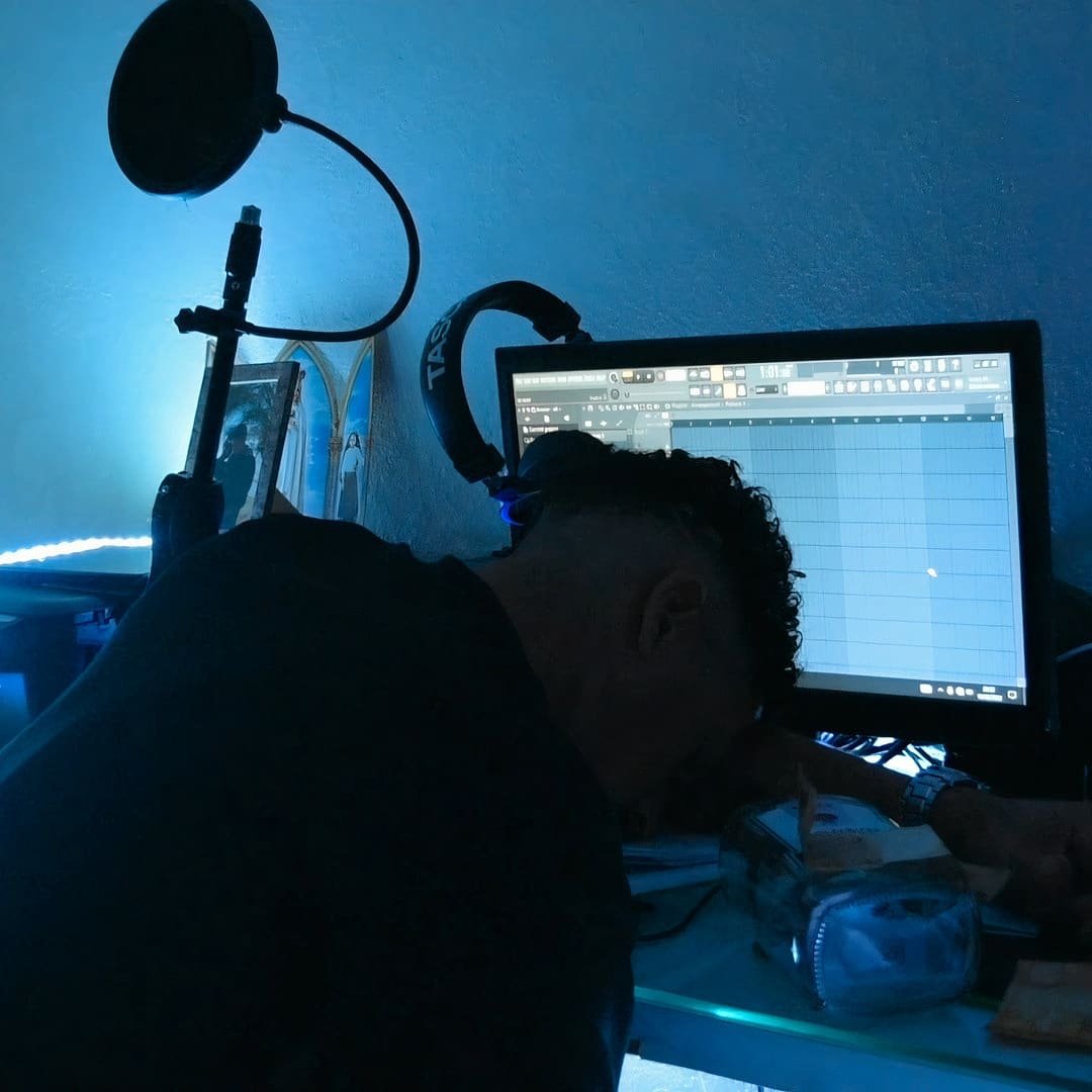 Trap - Desktop Wallpapers, Phone Wallpaper, PFP, Gifs, and More!