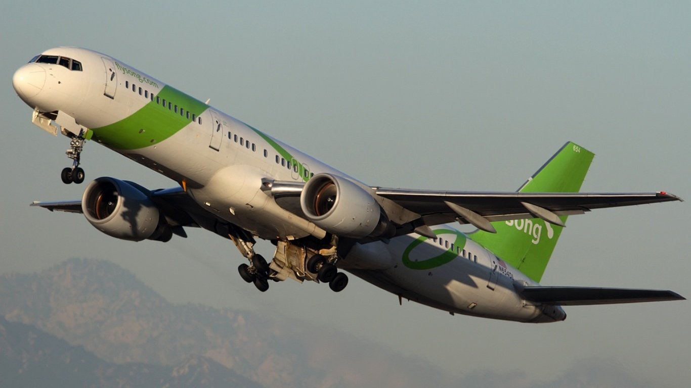 Boeing 757 - Desktop Wallpapers, Phone Wallpaper, PFP, Gifs, and More!