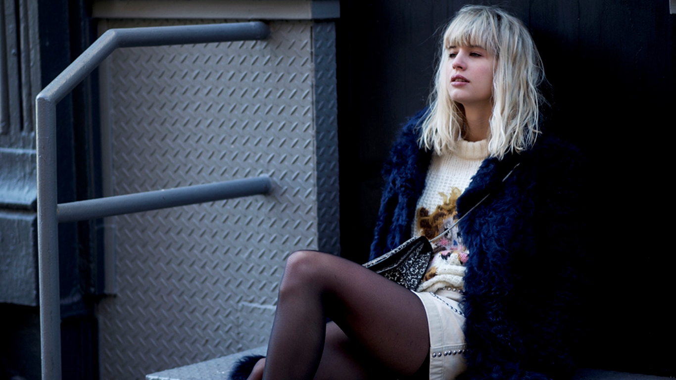 Lisa Dengler Picture - Image Abyss