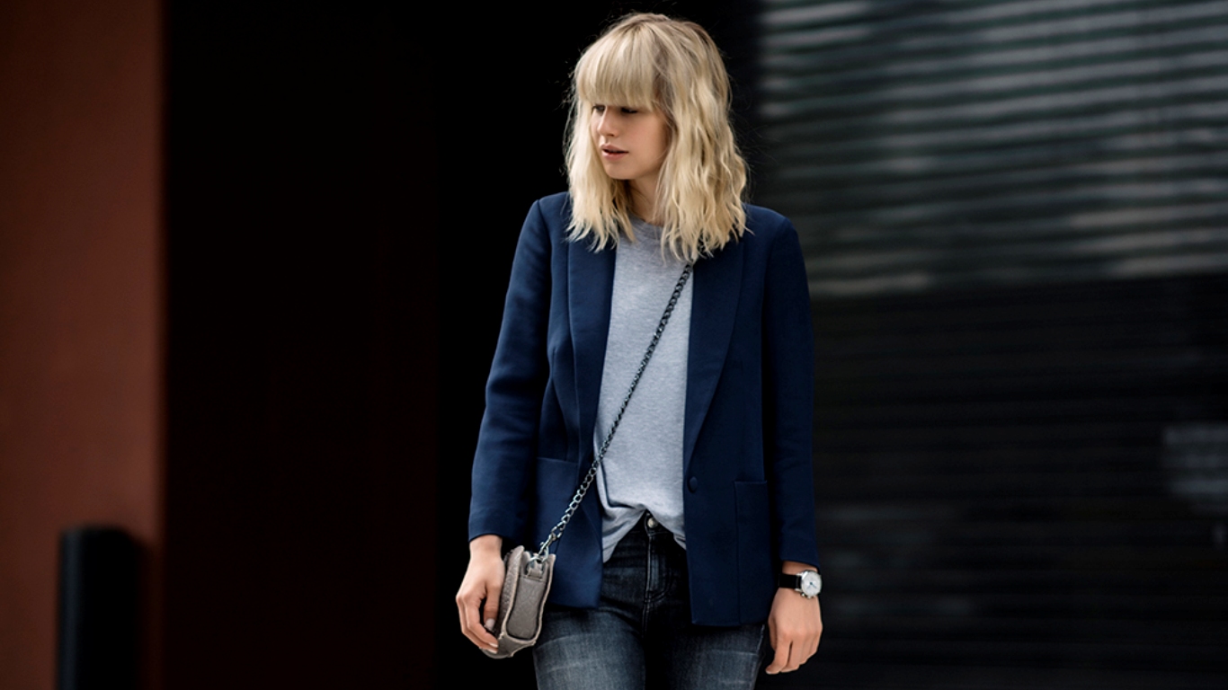 Lisa Dengler Picture - Image Abyss