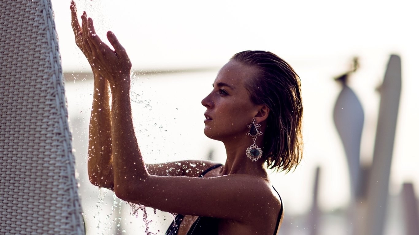 Nadia Fairfax - Desktop Wallpapers, Phone Wallpaper, PFP, Gifs, and More!