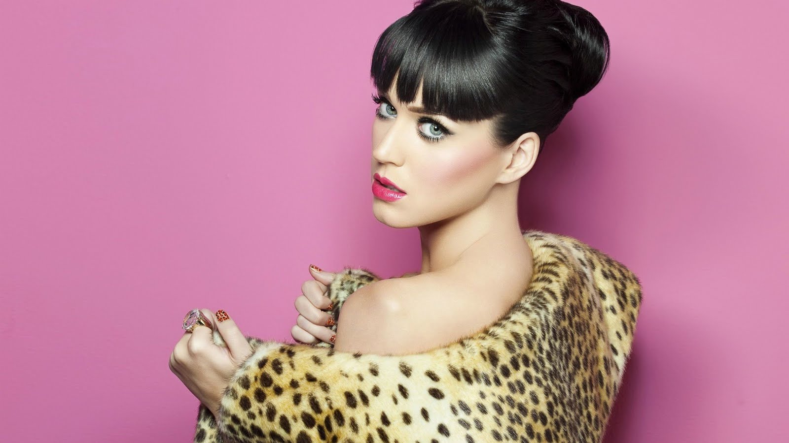 Katy Perry: Bold Beats and Iconic Style
