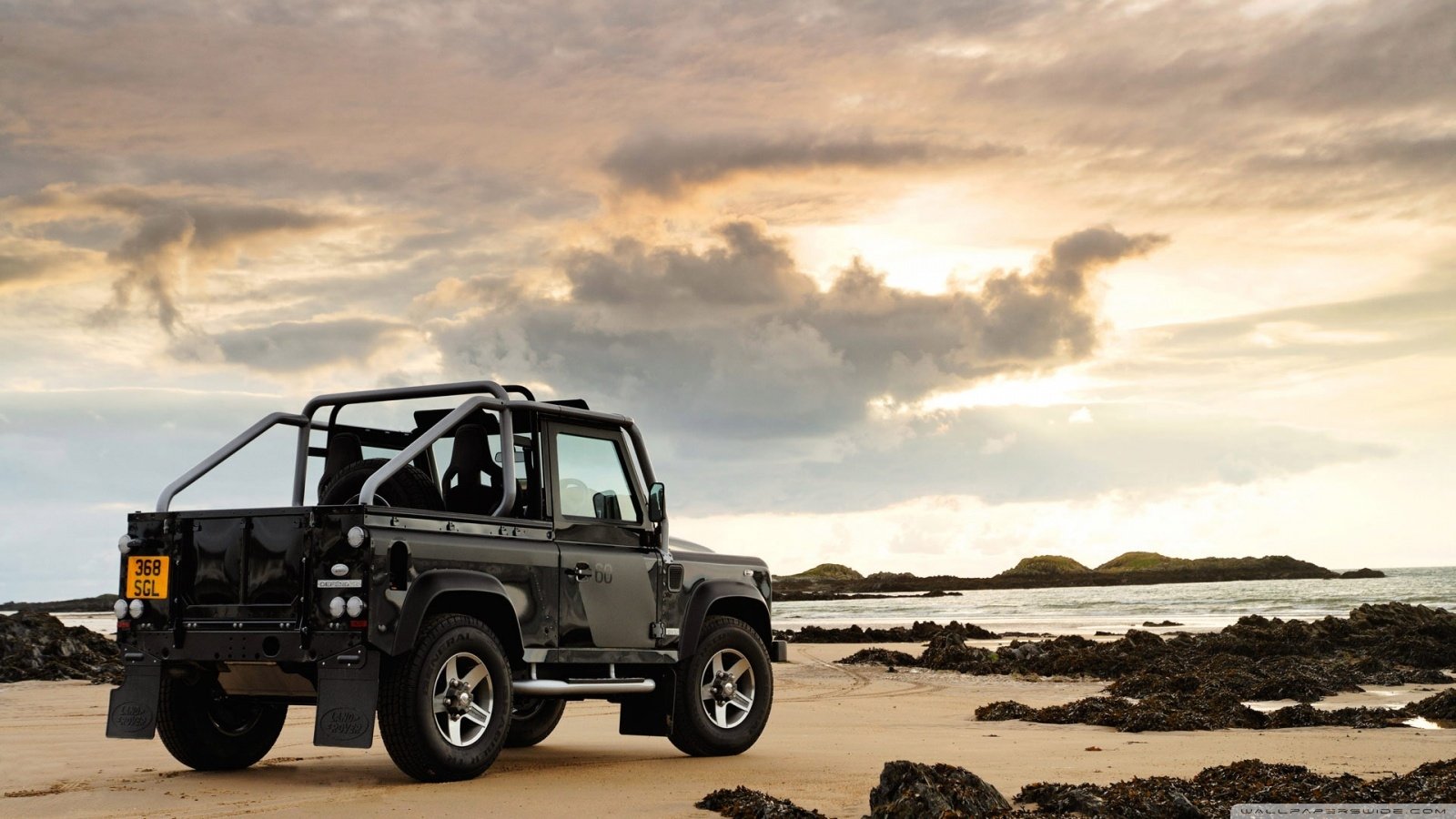 Land Rover Defender - Desktop Wallpapers, Phone Wallpaper, PFP, Gifs ...