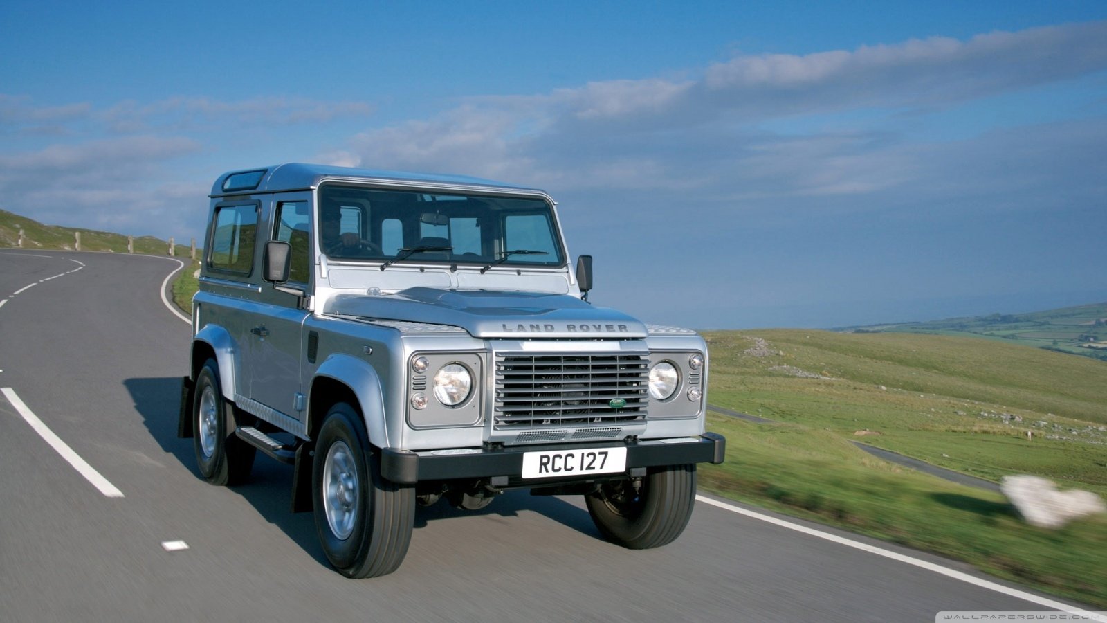 Land Rover Defender - Desktop Wallpapers, Phone Wallpaper, PFP, Gifs ...