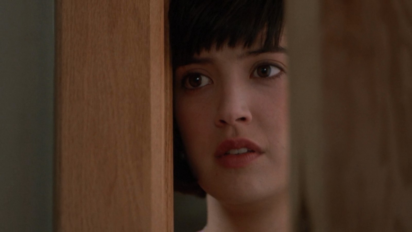 Phoebe Cates - Desktop Wallpapers, Phone Wallpaper, PFP, Gifs, and More!